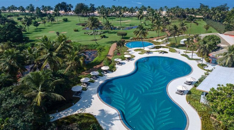 Best luxury beach resorts in Goa for couples - The St. Regis Goa Resort ...